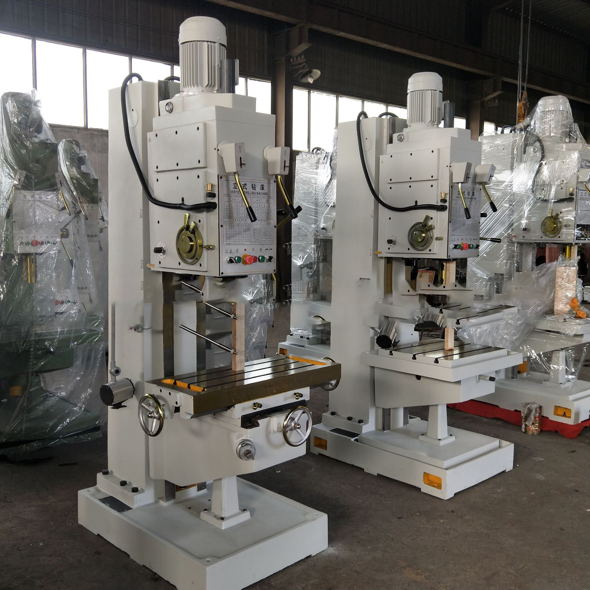 Z5140B Electric Vertical Drilling Machines Vertical Drill Bore Diameter 40mm